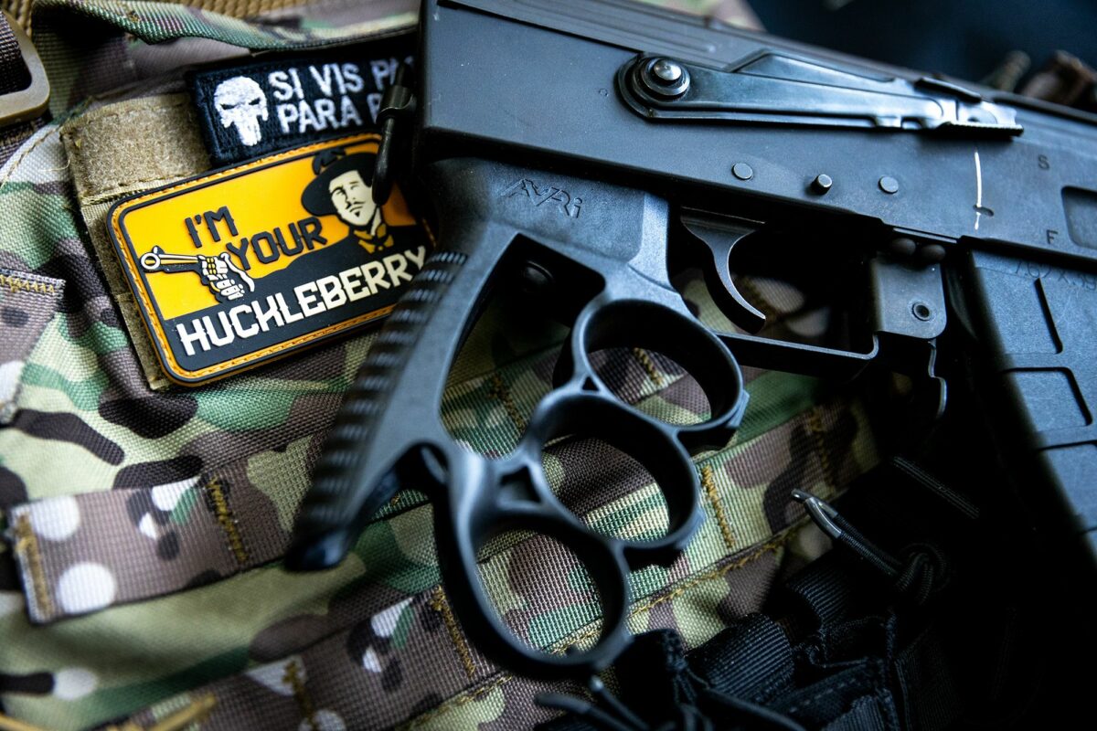 AK Knuckle Handgrip - AVRi2a